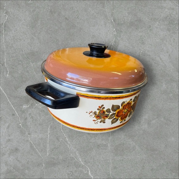 Kitchen | Vintage Enamel Cooking Pot 4 12 Deep 1 Inch Round | Poshmark